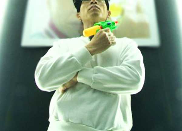 [PD노트 2.0] 물총만 있으면 김종국도 이겨버리는 남자 연예인 : PD노트 : SBS