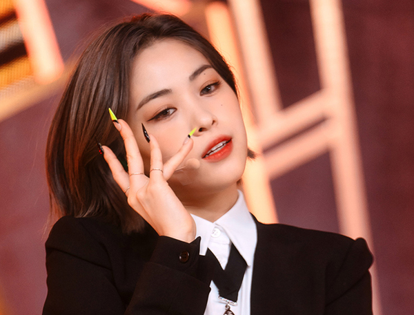 [PD노트 미션 포토] ITZY - 류진 (1) : 현장포토 : SBS