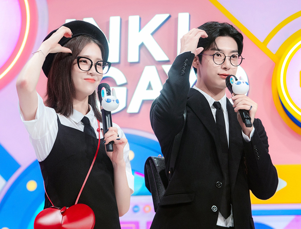 [현장포토] 2MC 인가예고 등교 완료! : 현장포토 : SBS