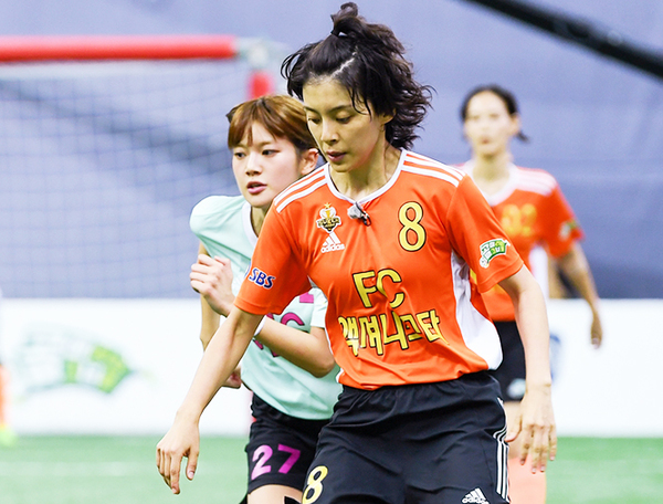 우승팀VS방출팀, 마지막 결승 진출 경기! FC 액셔니스타 VS FC 발라드림 (1) : 현장포토 : SBS