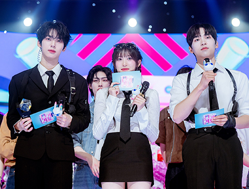 [현장포토] 인가 에이전트 3MC 등장! : 현장포토 : SBS