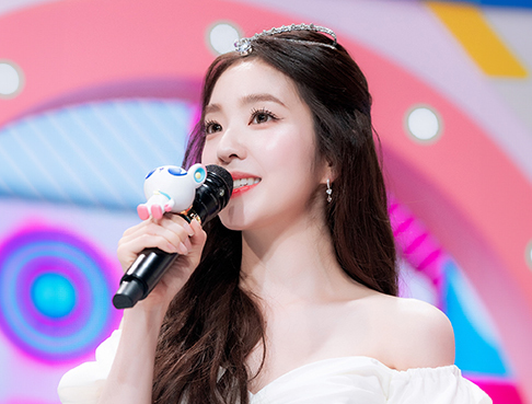 [현장포토] 인가 시네마 주인공 3MC 등장! - 스페셜MC아이린 : 현장포토 : SBS