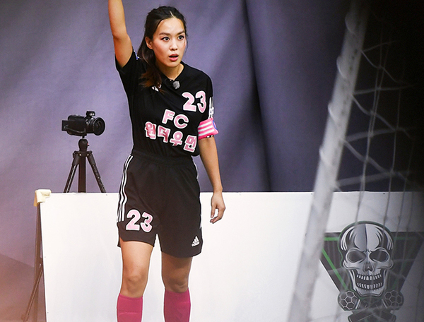 불운 최상위 감독들의 혈투! ‘FC월드클라쓰 VS FC원더우먼’ (2) : 현장포토 : SBS