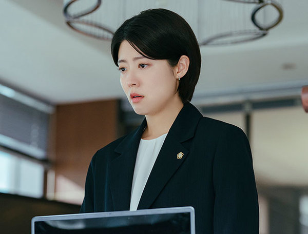 [12회 프리뷰] 신입변호사 남지현, VIP 사건 단독 수임! : 포토갤러리 : SBS