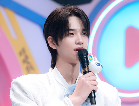 [현장포토] 윈터 페스티벌! 3MC - 스페셜MC 신유 : 현장포토 : SBS