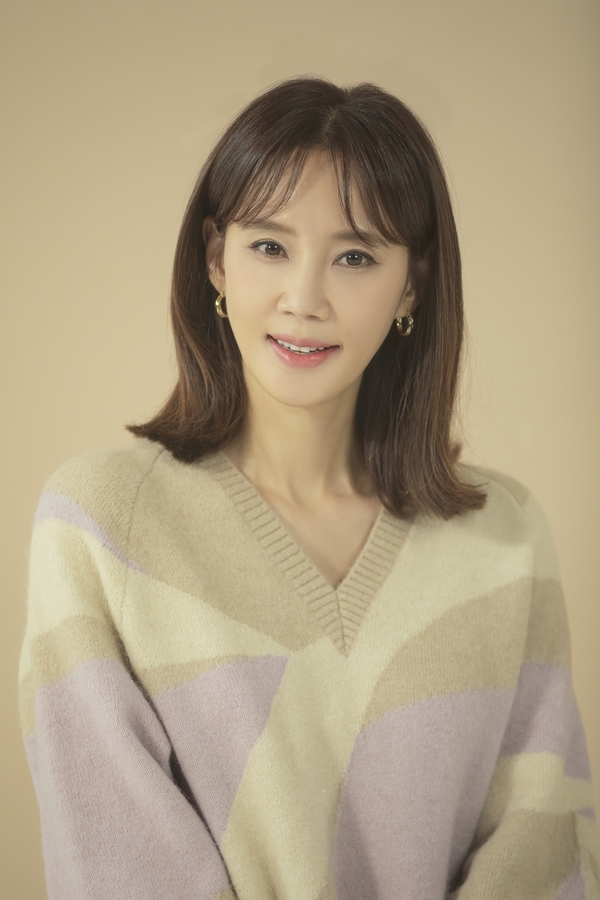 SBS PR : ★전체보기★ : [SBS 러브FM] 배우 오현경, 스페셜 DJ 출격! ‘동갑내기 절친 개그맨’ 조혜련→김성일 지원사격 나선다 : SBS